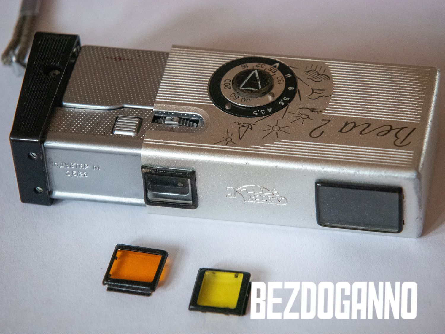 Miniature 16mm 'spy' film camera Kyiv Vega 2 with light filters